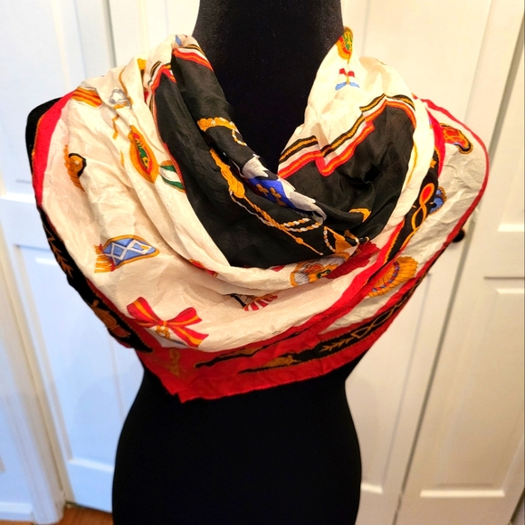 Echo | Accessories | Vintage Echo Silk Status Chain Print Scarf ...